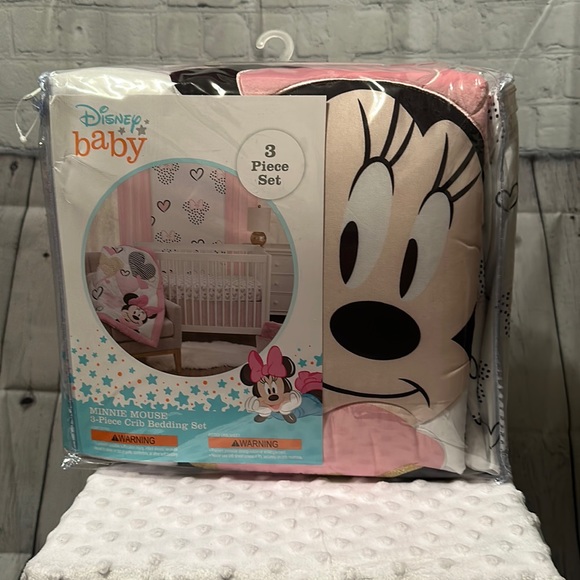 Disney | Bedding | New Disney Baby Minnie Mouse 3 Piece Crib Bedding ...